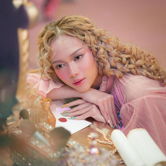 Official BINI Members Profiles | BINI Concert 2024